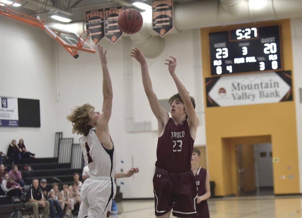 Hayden boys edge out Soroco in Saturday night thriller | SteamboatToday.com